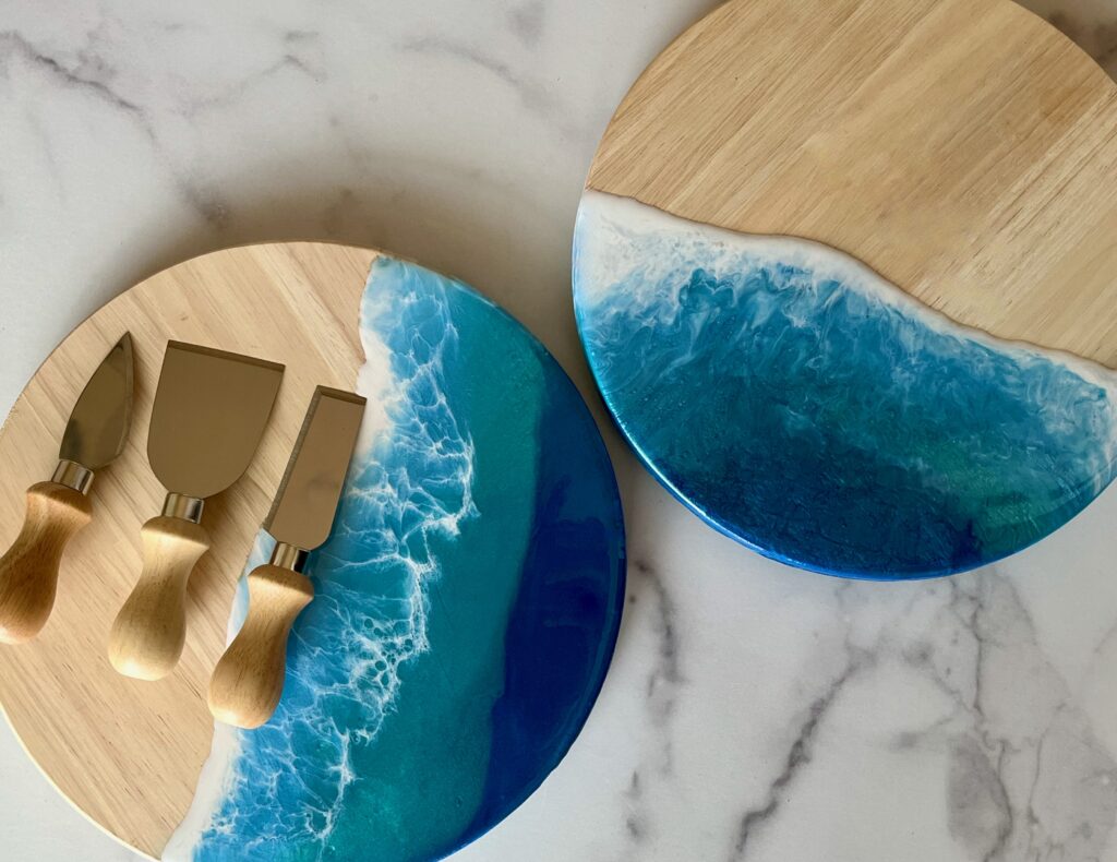 The Lone Pear | Ocean Resin Board DIY - The Lone Pear